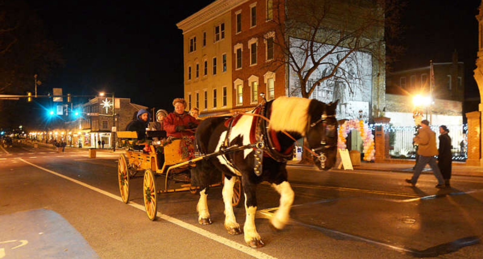 Holiday carriage and wagon rides offered in Carlisle - SHIP SAVES